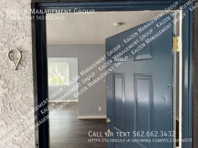 2 Br, 1 bath, Condo 5471 Linden Ave