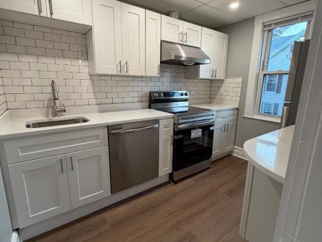 2 Br, 1 bath, Condo 54 Church St