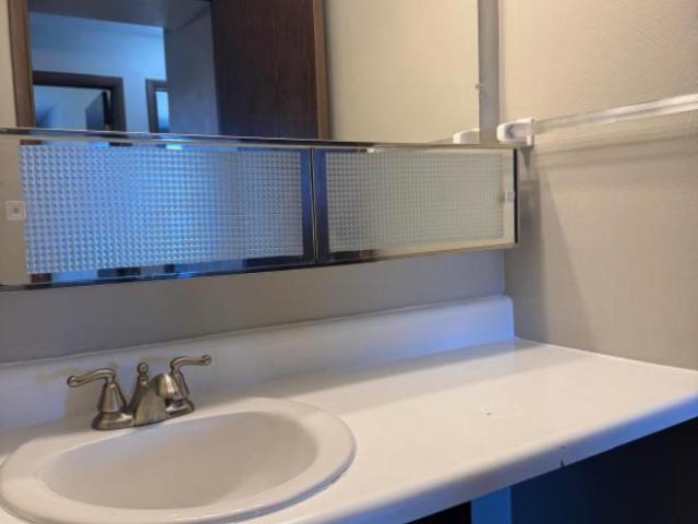 2 Br, 1 bath, Condo 5501 Verona Rd