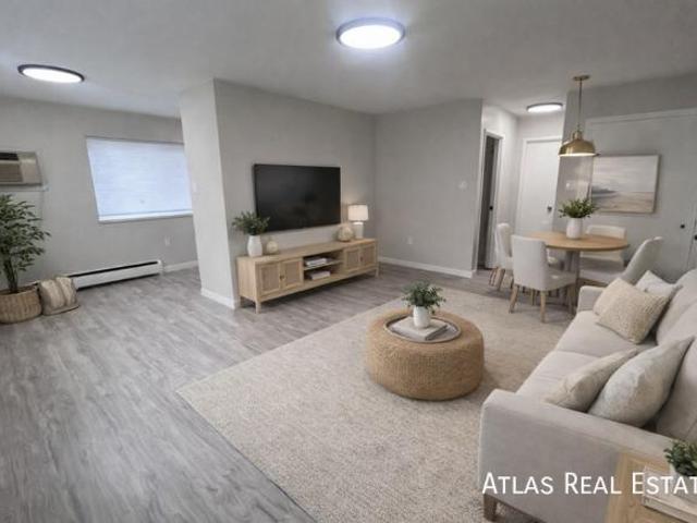 2 Br, 1 bath, Condo 551 S Fairfax Street