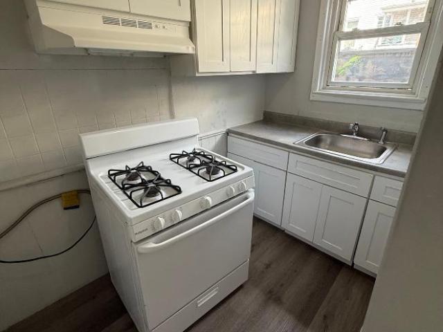 2 Br, 1 bath, Condo 551 Summer St