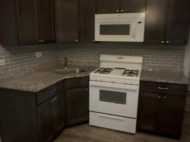 2 Br, 1 bath, Condo 5529 W 22nd Pl