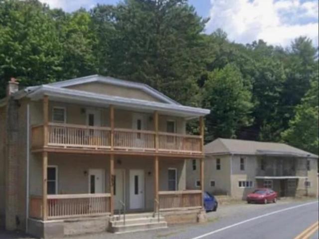 2 Br, 1 bath, Condo 559 Bunting Street
