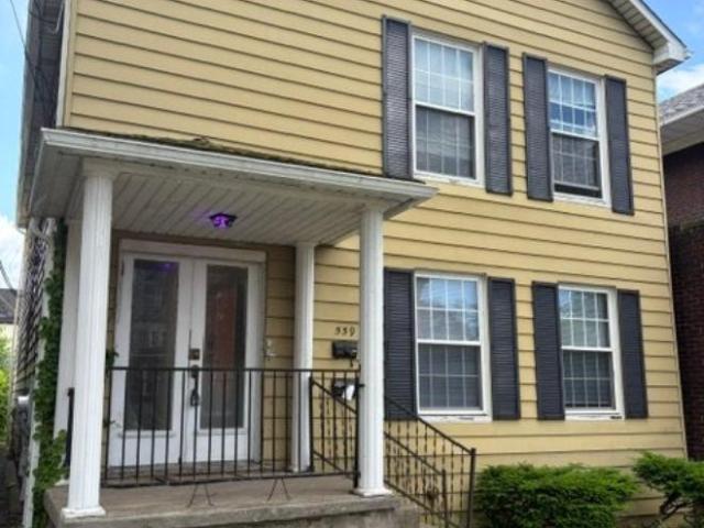 2 Br, 1 bath, Condo 559 W 7th St