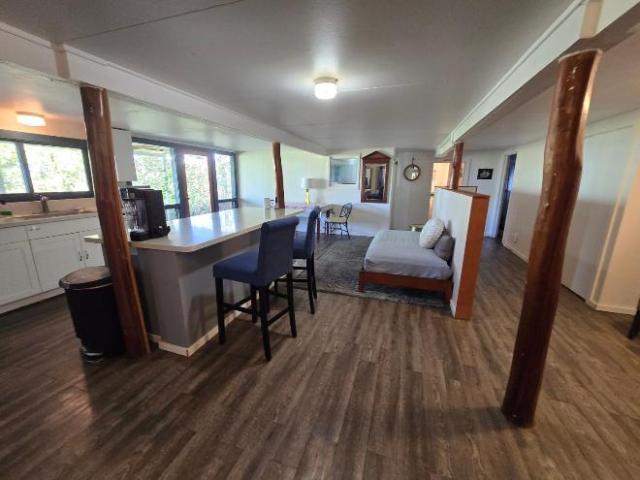 2 Br, 1 bath, Condo 55 3095 Akoni Pule Hwy
