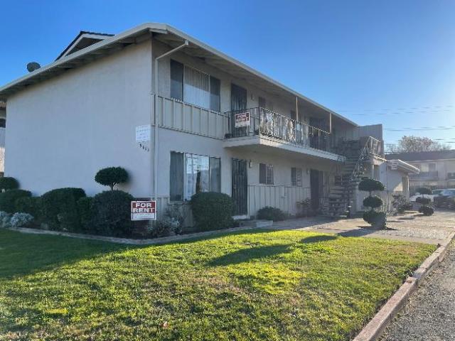 2 Br, 1 bath, Condo 5613 Hoffman Court