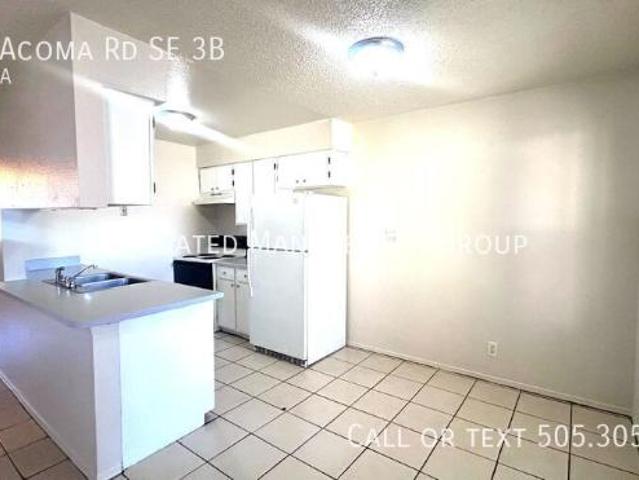2 Br, 1 bath, Condo 5621 Acoma Rd SE