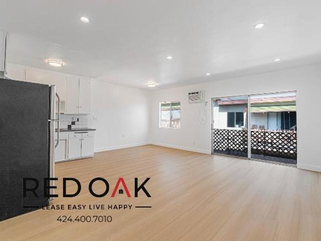 2 Br, 1 bath, Condo 5632 Harold Way