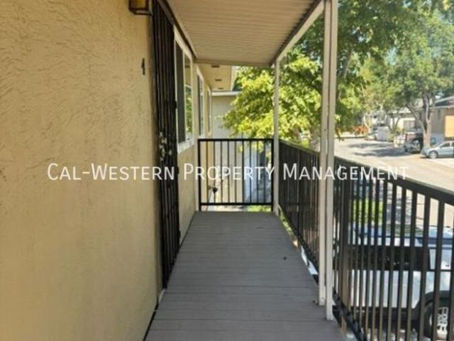 2 Br, 1 bath, Condo 5707 Calmor Ave