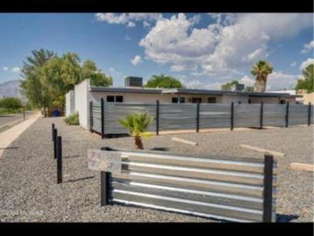 2 Br, 1 bath, Condo 5701 E Pima St