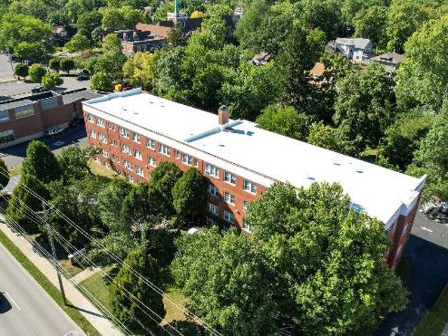 2 Br, 1 bath, Condo 5730 E Washington Street