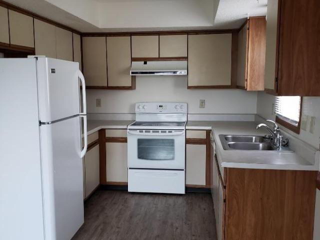 2 Br, 1 bath, Condo 5742 Ryewyck Dr