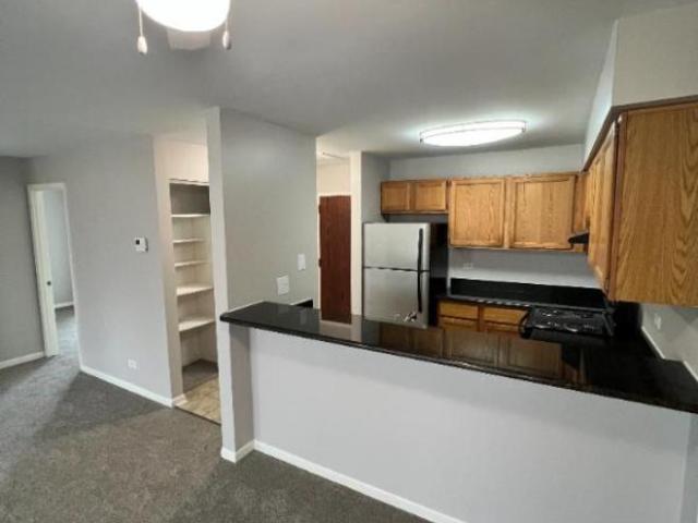 2 Br, 1 bath, Condo 5760 Abbey Dr