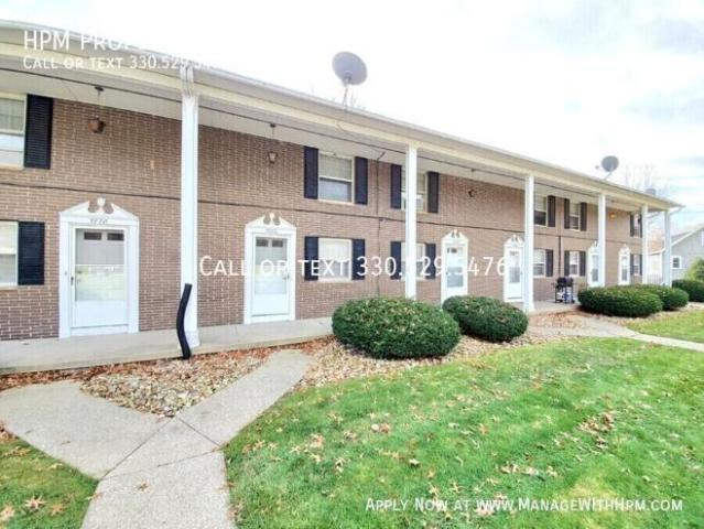2 Br, 1 bath, Condo 5788 Portage St NW