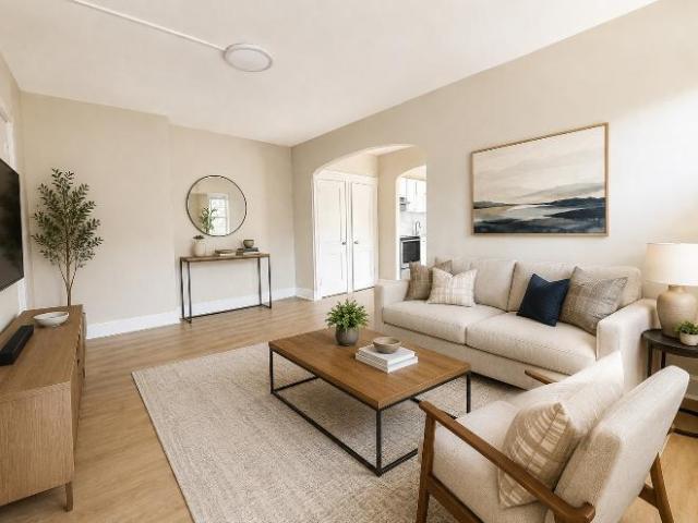 2 Br, 1 bath, Condo 5801 Stockton Rd