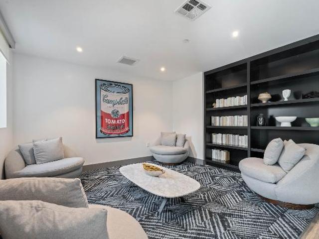 2 Br, 1 bath, Condo 5875 Interceptor St
