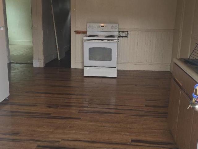 2 Br, 1 bath, Condo 58 Falmouth St