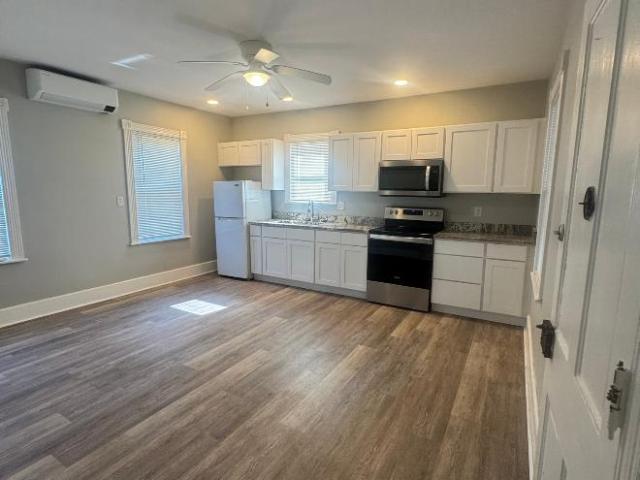 2 Br, 1 bath, Condo 5900 Sullivan Trail