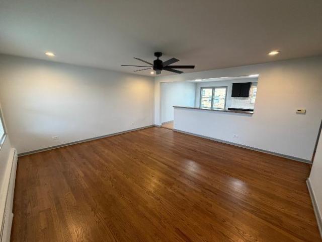 2 Br, 1 bath, Condo 5916 N Odell Ave