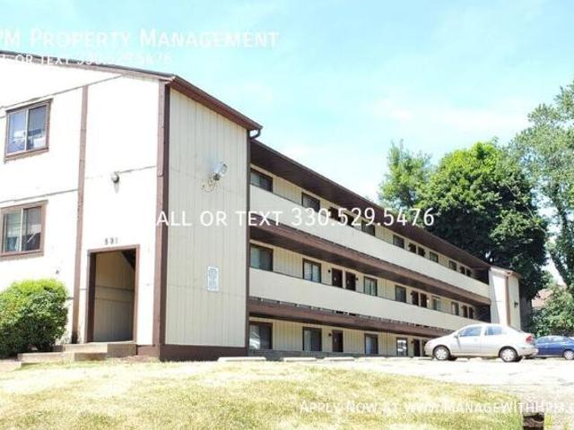 2 Br, 1 bath, Condo 591 E Buchtel Ave