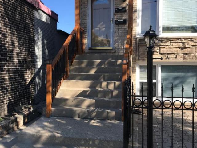 2 Br, 1 bath, Condo 5954 W Higgins Garden
