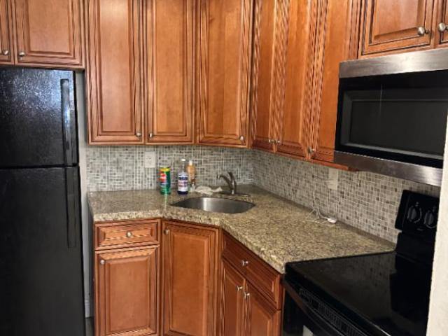 2 Br, 1 bath, Condo 5972 Nw 19th Street