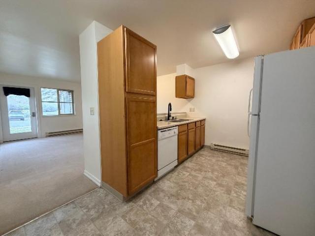 2 Br, 1 bath, Condo 5 Avalon Ct