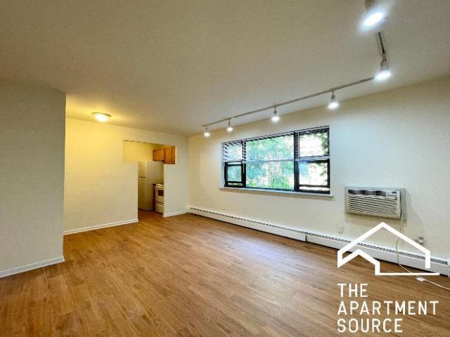 2 Br, 1 bath, Condo 6002 North Kenmore