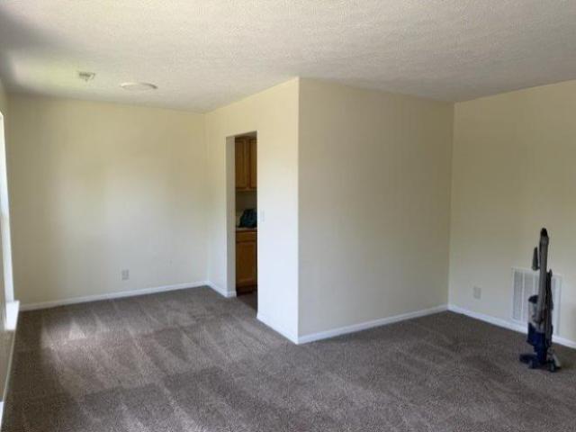 2 Br, 1 bath, Condo 600 And 700 Buildings Trumbull Street