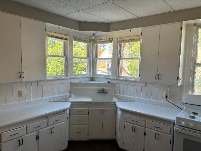 2 Br, 1 bath, Condo 600 N Main St