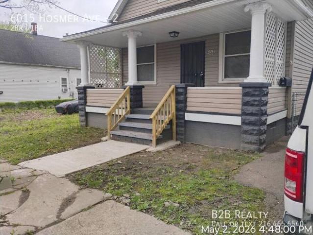 2 Br, 1 bath, Condo 6015 Hosmer Ave