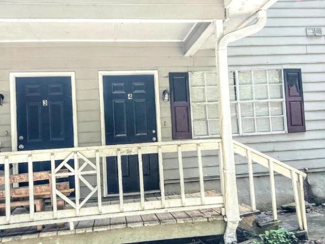 2 Br, 1 bath, Condo 601 Elmwood St
