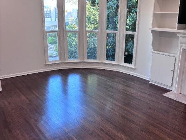 2 Br, 1 bath, Condo 601 Hauser Blvd