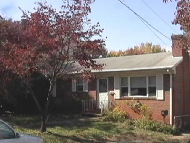 2 Br, 1 bath, Condo 603 Locust Ave