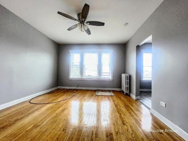 2 Br, 1 bath, Condo 6055 S Troy St
