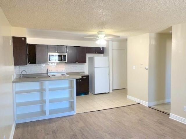 2 Br, 1 bath, Condo 6087 Wadsworth Blvd