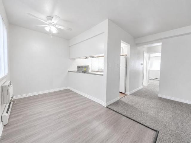 2 Br, 1 bath, Condo 6090 Olde Wadsworth Blvd
