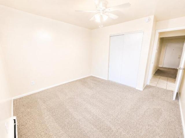 2 Br, 1 bath, Condo 6090 Olde Wadsworth Blvd