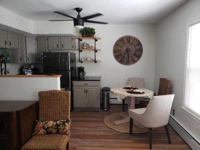 2 Br, 1 bath, Condo 60 Glenwood Ave