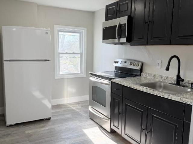 2 Br, 1 bath, Condo 60 Hanover St