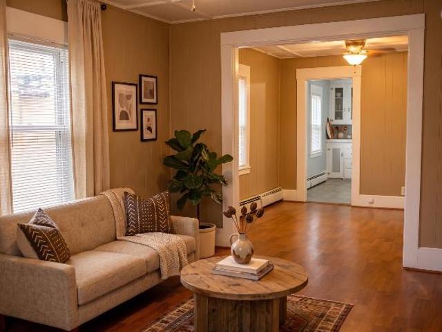 2 Br, 1 bath, Condo 60 Pleasant St