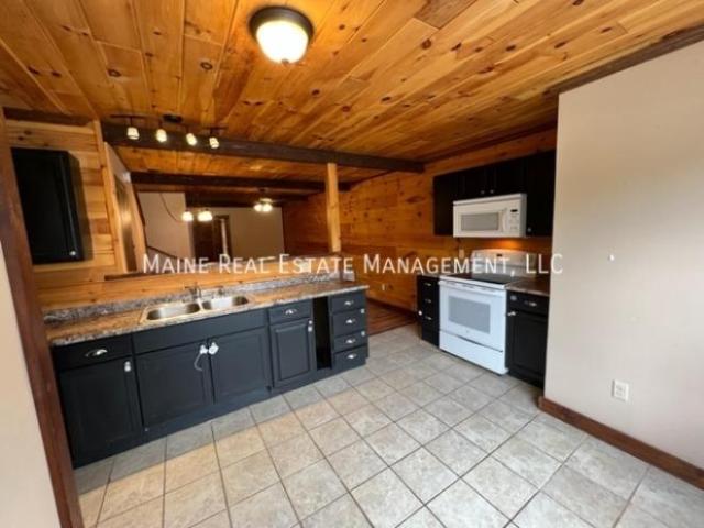 2 Br, 1 bath, Condo 60 S Factory St