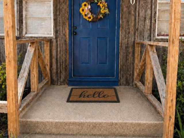 2 Br, 1 bath, Condo 610 S 7th St