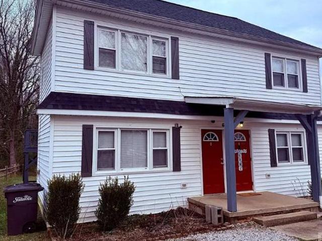 2 Br, 1 bath, Condo 612 Popal St