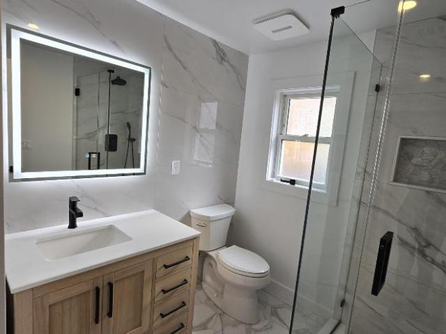 2 Br, 1 bath, Condo 613 Willow Ave