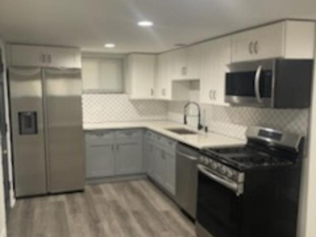 2 Br, 1 bath, Condo 6223 W Wabansia