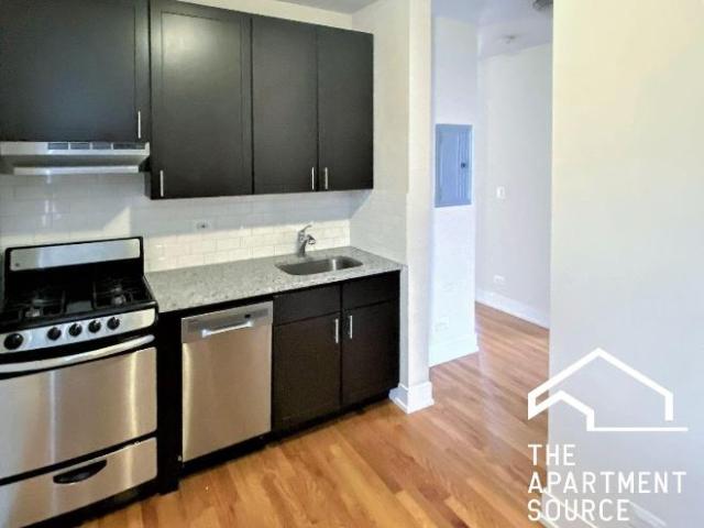2 Br, 1 bath, Condo 623 W Melrose