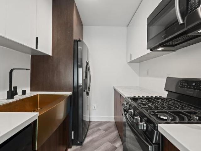 2 Br, 1 bath, Condo 6307 Elgin St