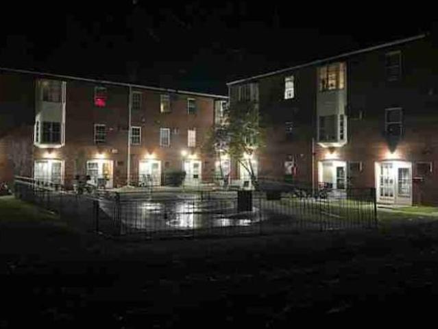 2 Br, 1 bath, Condo 6308 Corbly Rd