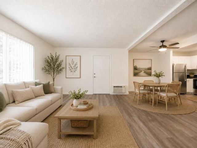 2 Br, 1 bath, Condo 631 Blackshaw Ln
